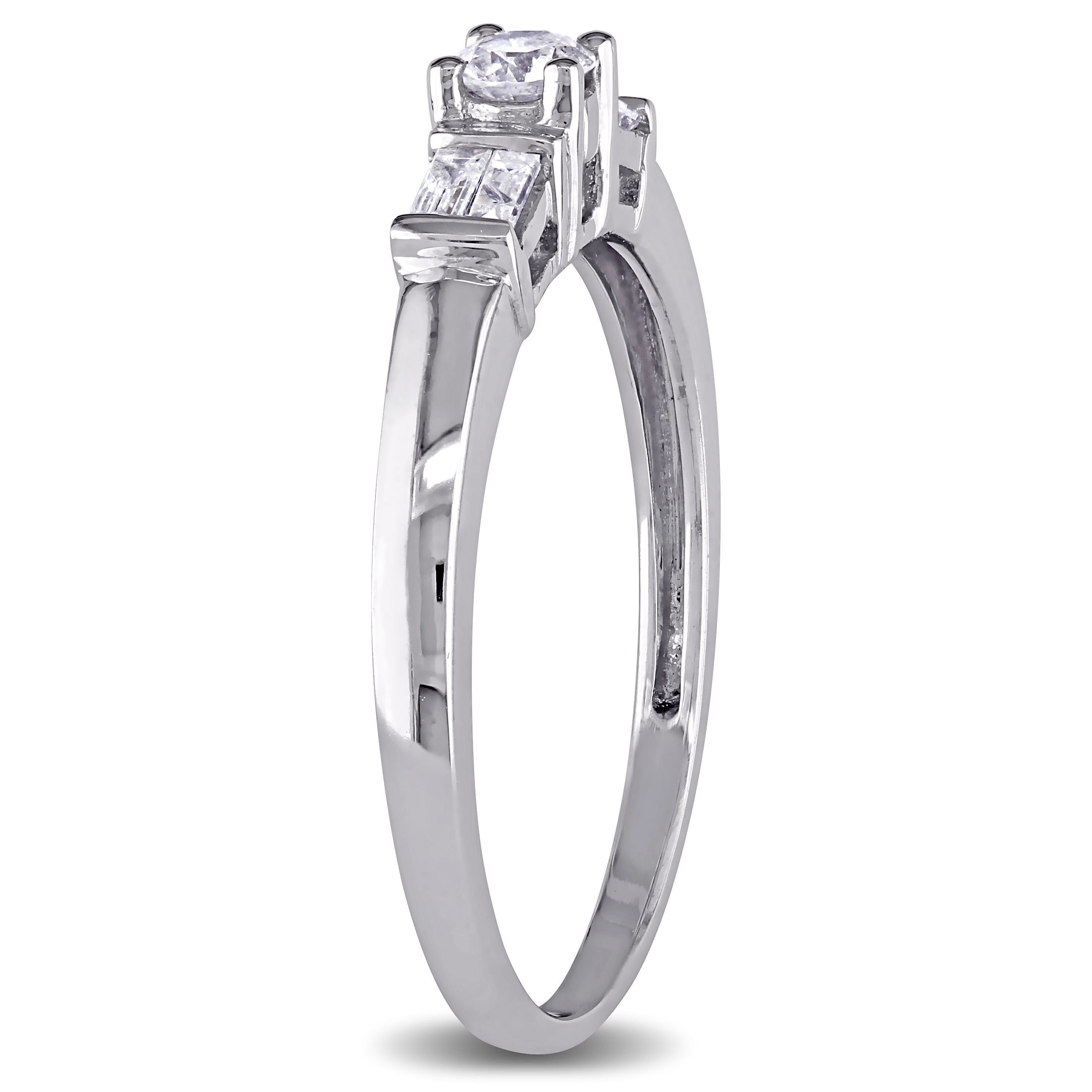 White Gold 1/4ct TDW Round and Parallel Baguette Diamond 3-Stone ...